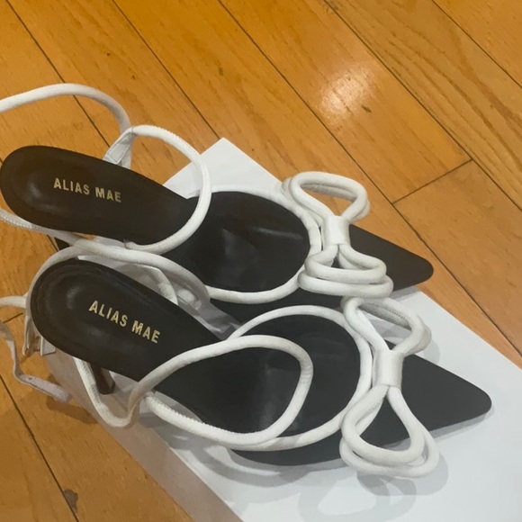 Alias Mae | Shoes | Alias Mae Bowie Heel In Black And White Satin Size ...